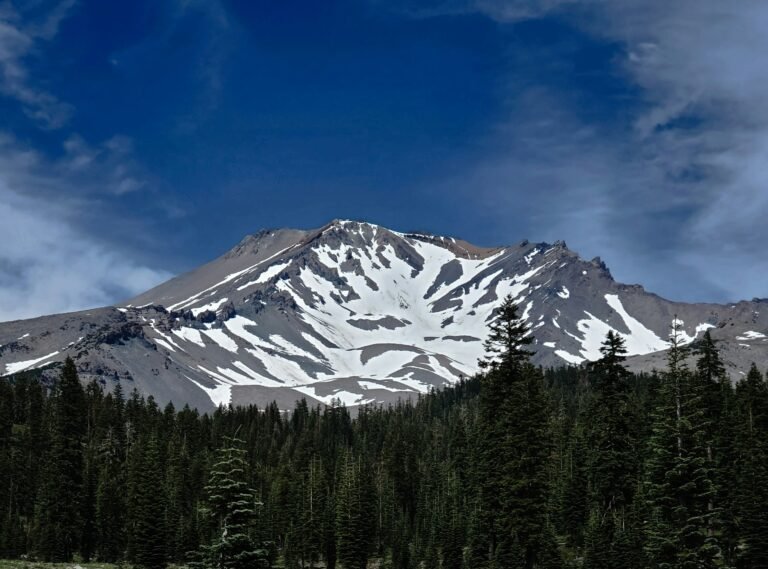 Understanding the Mystical Power of Mount Shasta's Lemurian Divine ...