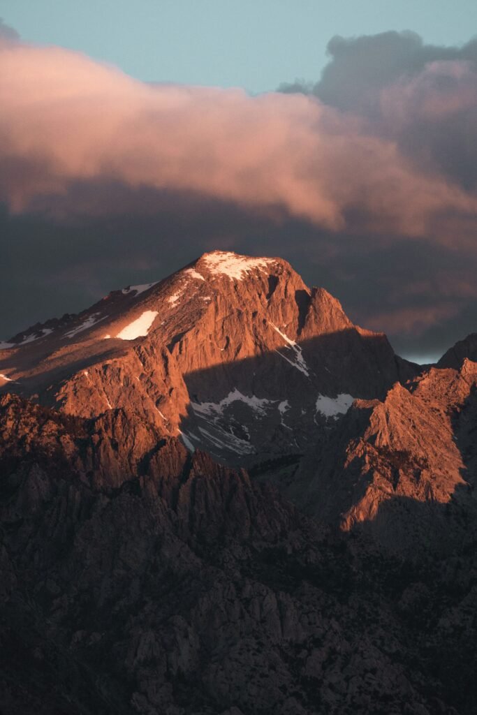 Does The Elevation Of Mount Shasta City Play A Role In Its Tourism ...